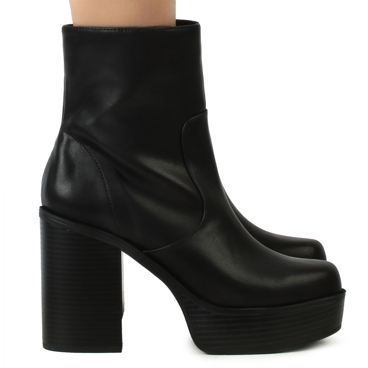 SOLE LA VIE Kedge- Platform Heel Boot FD KEDGE-S-BLK - Karmaloop