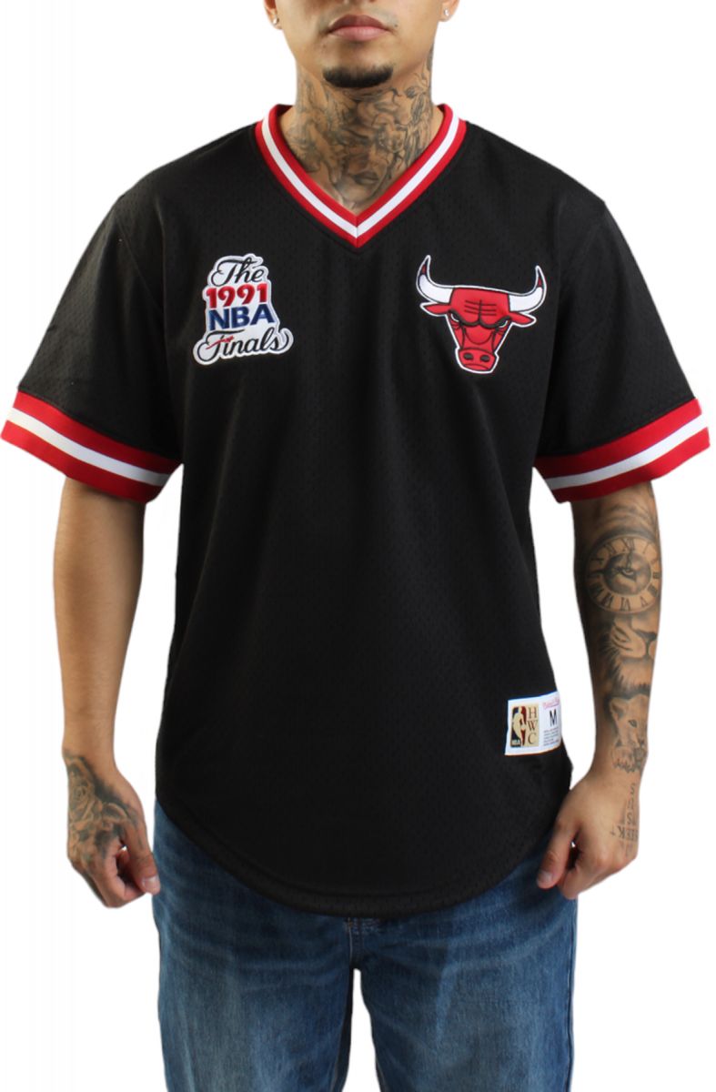 MITCHELL & NESS Chicago Bulls V-Neck Jersey TMVN6625-CBUYYPPPBLCK ...