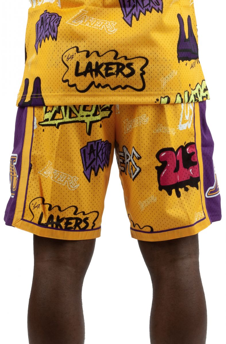 MITCHELL & NESS NBA SLAP STICKER SWINGMAN SHORT PFSW4769-LAL09PPPYELL ...
