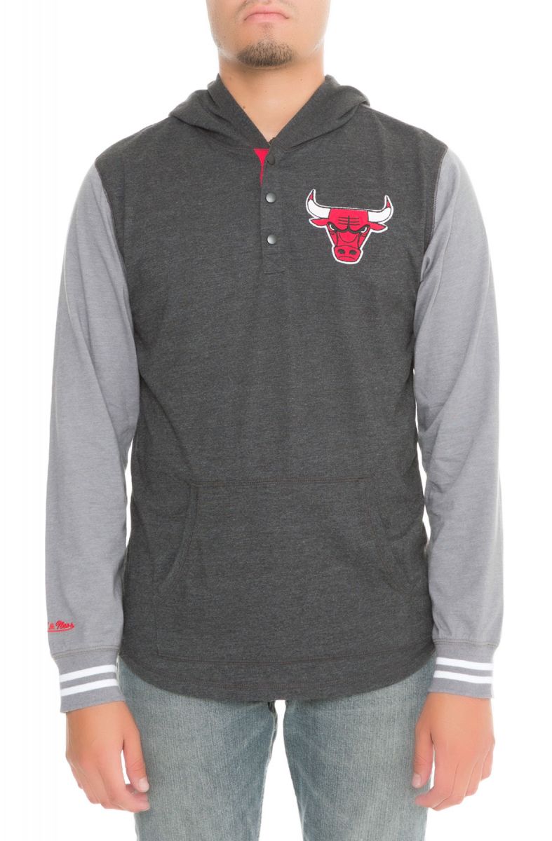 MITCHELL & NESS The Chicago Bulls Mid Season Hoodie in Black 115T-300 ...