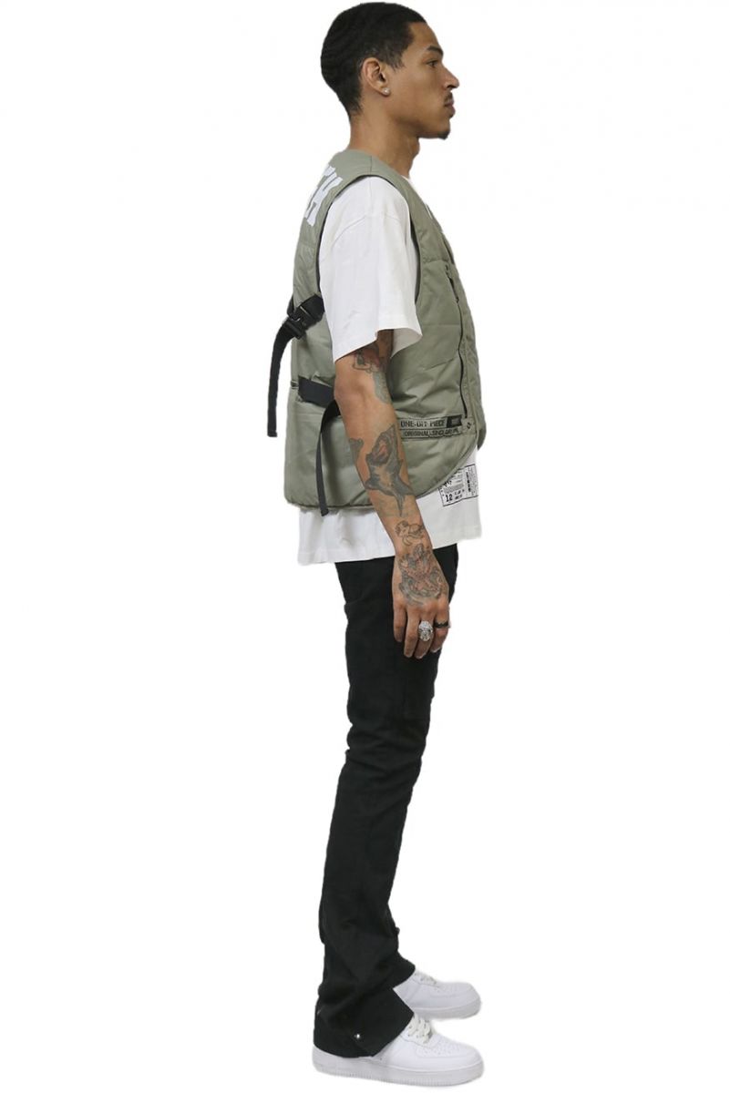 KLEEP LAUREL Men's premium cire padded vest with functional tape and ...