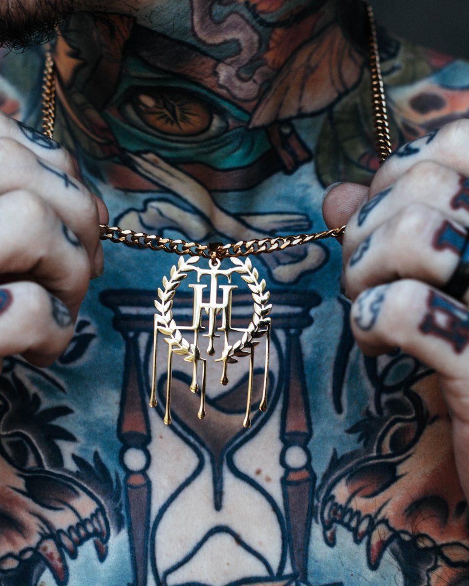 THE HIDEOUT CLOTHING Dripping Essentials Pendant & Mini Cuban Chain ...