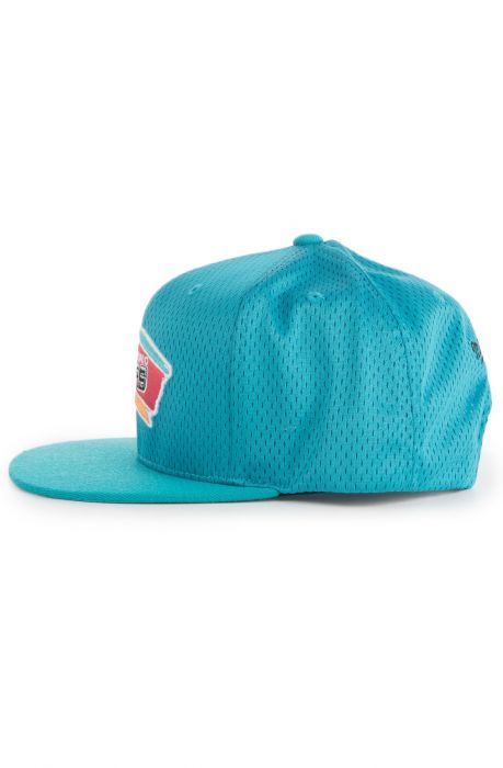MITCHELL & NESS The San Antonio Spurs Jersey Mesh Snapback VQ49ZTPF ...