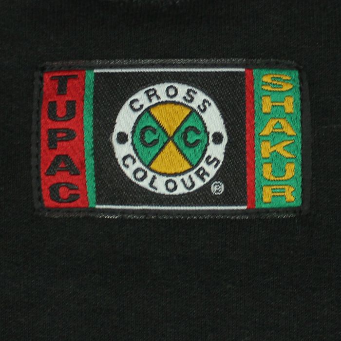 CROSS COLOURS Tupac Praying Hands Crewneck - Black T80323TPR-BLK-BLACK ...